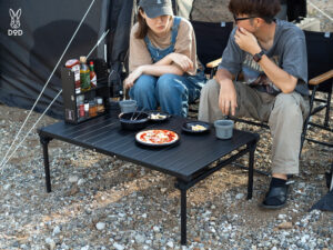 ナニゲニーテーブルM TB4-016-BK - DOD（ディーオーディー）【公式ブランドサイト】